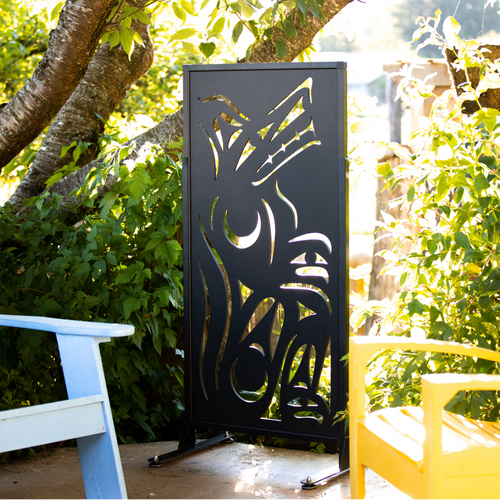 (2' x 4') Life of the Wolf Privacy Screen